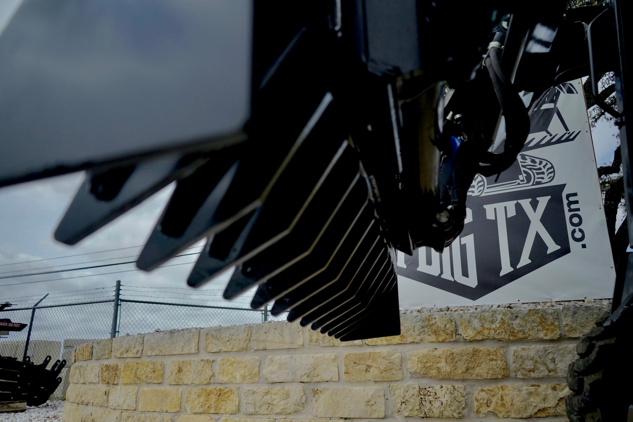 AMFG RakeZilla Root Rake | Tractor/Skid Steer Attachments & Implements ...