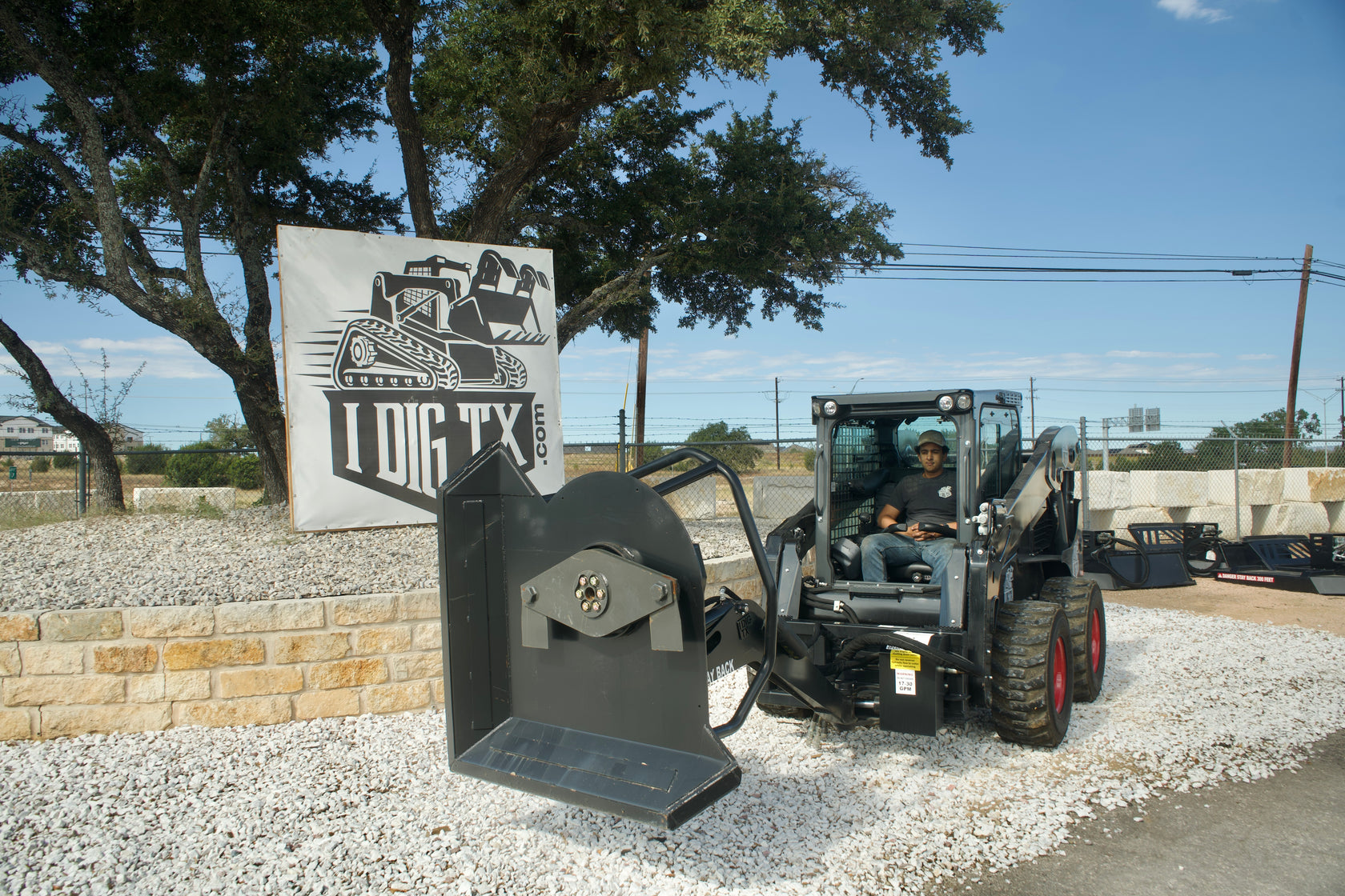 IDT Swing Boom Brush Cutter - 3 Hose | Tractor/Skid Steer Attachments ...