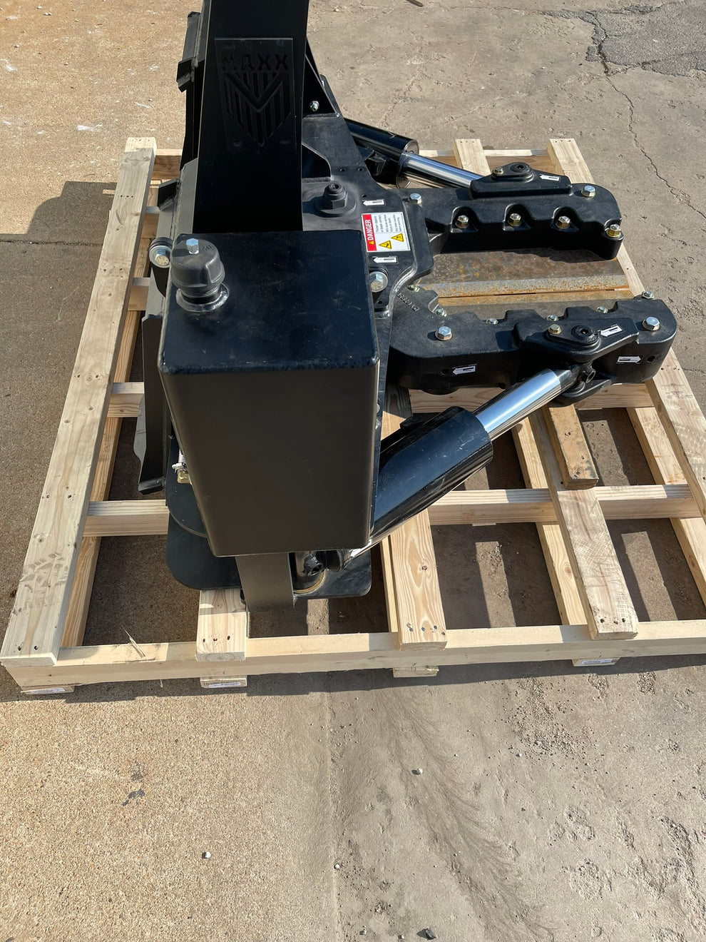 Maxx 14" & 16" Tree Shear - Chemical Sprayer – I Dig Texas